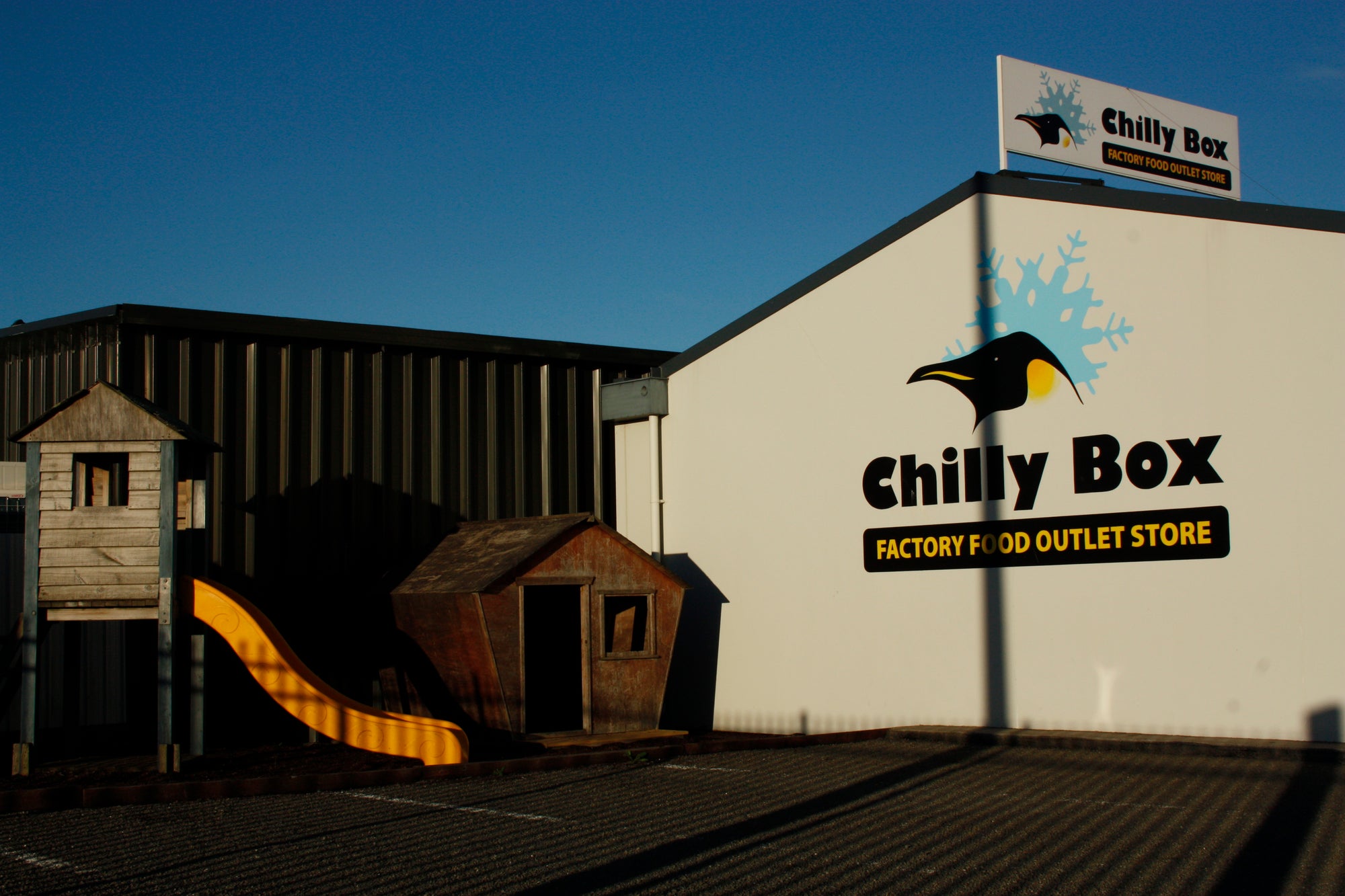 The Chilly Box – The Chilly Box